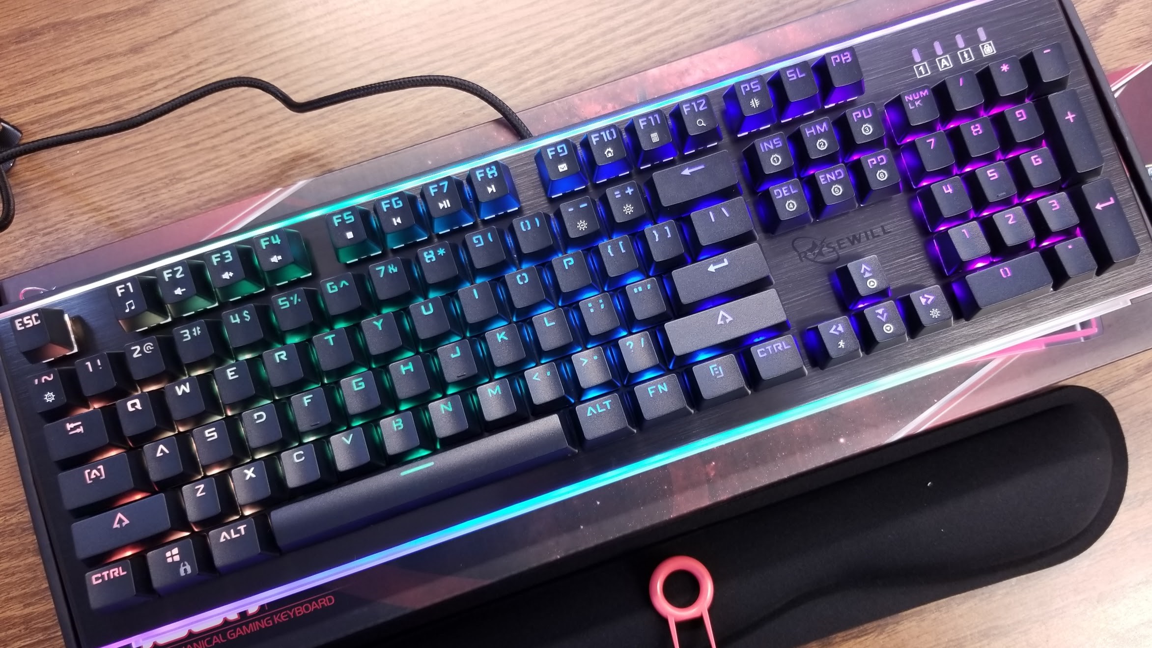 MMORPG.com Recommends the NEON K75 Mechanical Keyboard – Rosewill